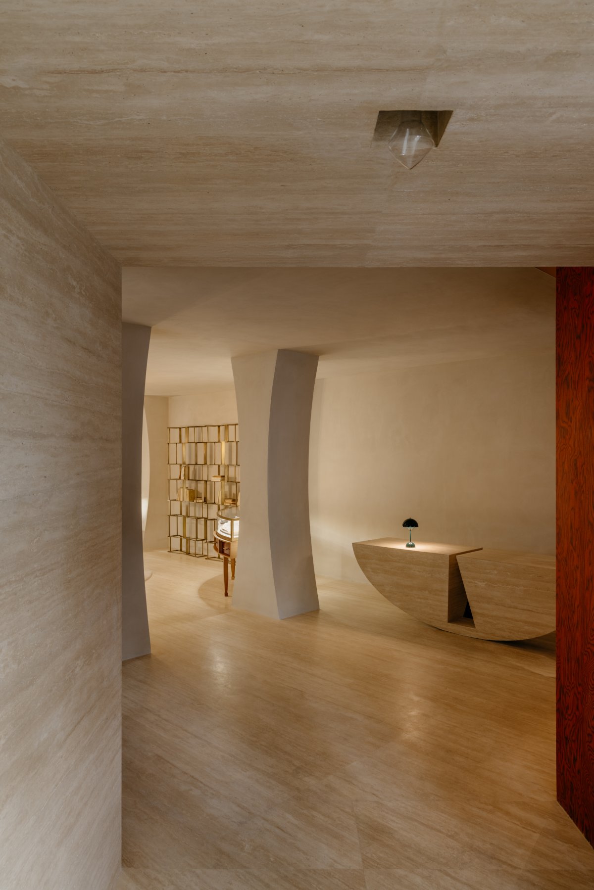 YINJISPACE - OUTIN DESIGN x Goldin Showroom